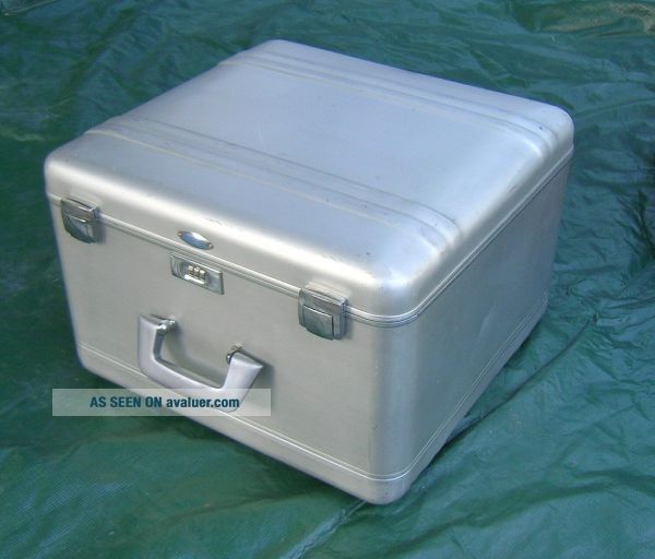 Halliburton Zero Aluminum Traveling Storage Luggage Case Vintage Camera ...