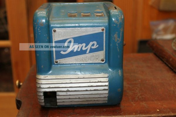 VINTAGE IMP VENDOR PENNY CIGARETTE BALL GUM VENDING MACHINE WITH KEY ...