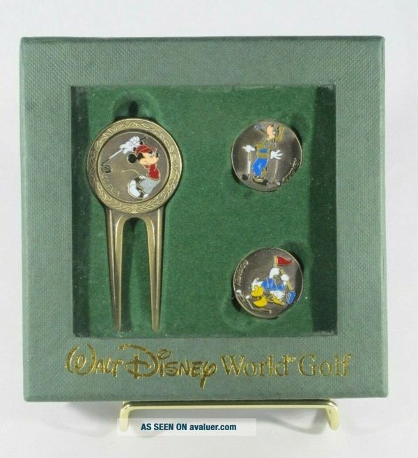 Walt Disney World Golf Set Ball Markers/Divot Tool Mickey Donald Goofy ...