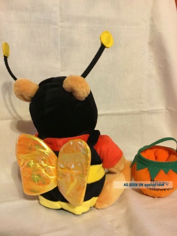 Disney Store Winnie The Pooh Halloween Plush Bumble Bee With Pumpkin ...
