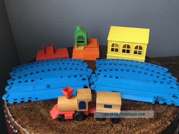 1972 Mattel Putt - Putt Railroad Hardwood Train Blue Track | #24792862