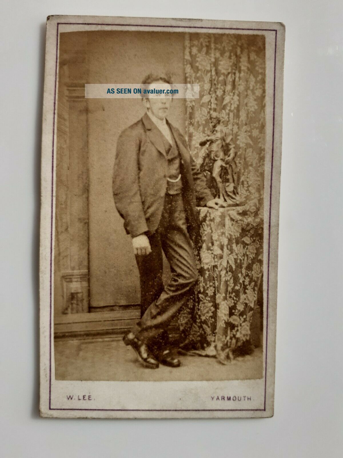 Small Victorian Cabinet Card CDV: Man: W Lee: Yarmouth | #24767101