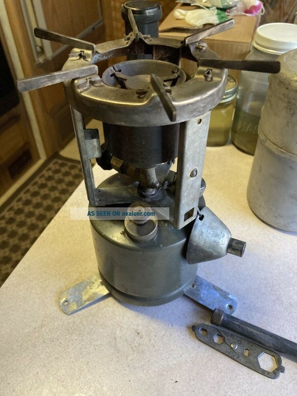 WWII US M - 1942 Military Issue Single Burner Field Stove 1945 Coleman ...