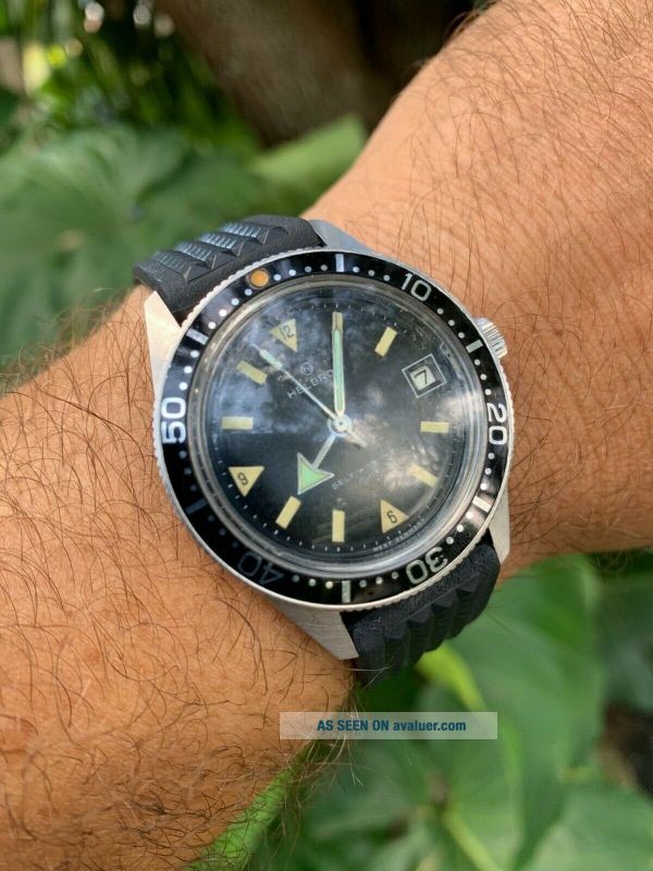 Vintage Men ' S Helbros Self Winding Broad Arrow Skin Diver Watch ...