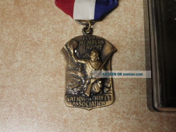 VINTAGE NRA NATIONAL RIFLE ASSOCIATION AWARD TROPHY BADGE " HIGH POWER ...