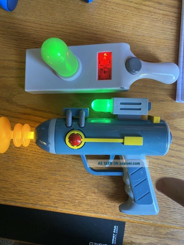 Rick And Morty Portal Gun And Laser Gun Combo Sound And Lights Up ...