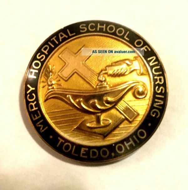 Vintage Mercy Hospital School Of Nursing College Pin Badge Toledo OH ...