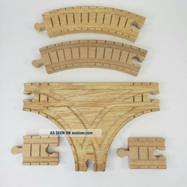 Thomas Wooden Railway Clickity Clack Track 3 Way Intersection Switch, 4 ...