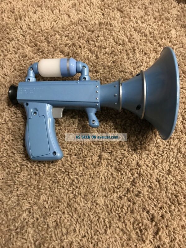Fart Gun Blaster Despicable Me Light Up Sounds Universal Studios ...
