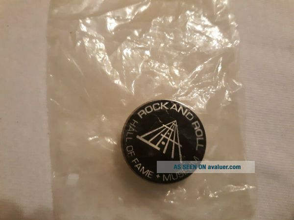 VINTAGE ROCK AND ROLL HALL OF FAME LAPEL PIN | #36724996