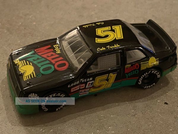 Days Of Thunder 51 Mello Yellow Cole Trickle NASCAR Movie Tom Cruise 1/ ...